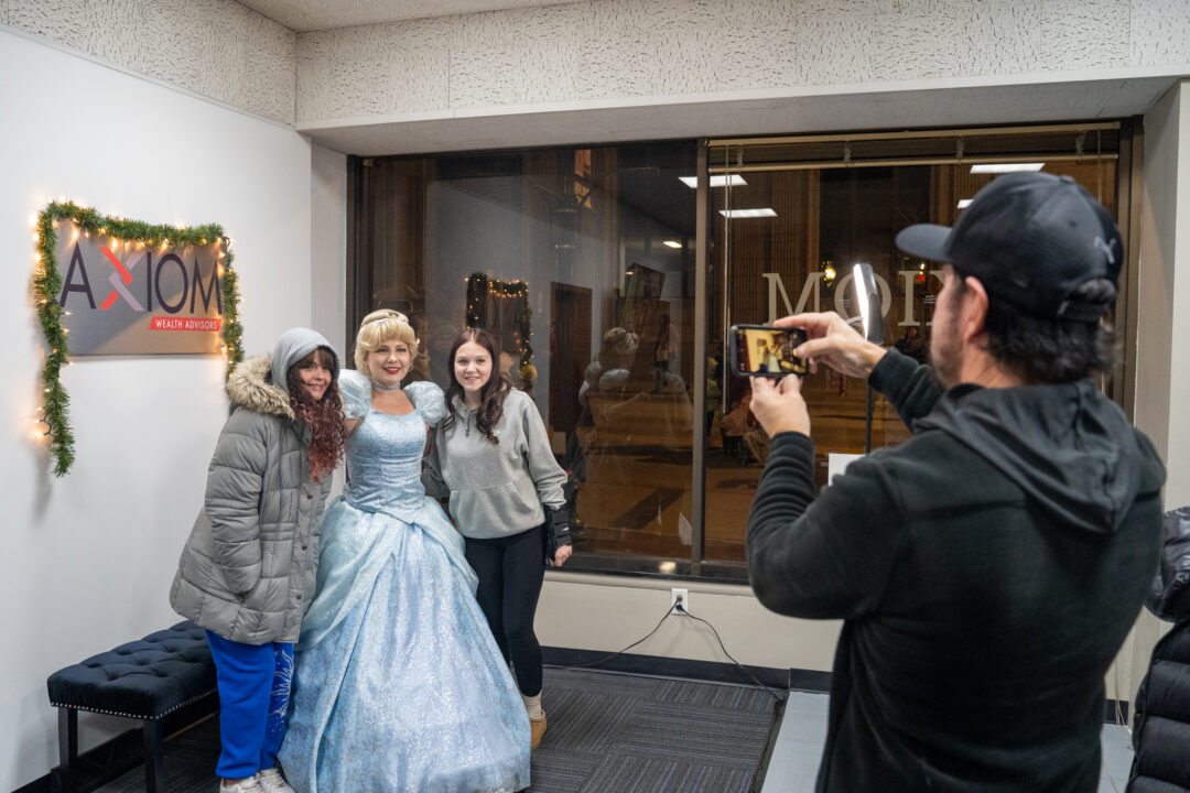 Christmas Walk | Discover Dixon